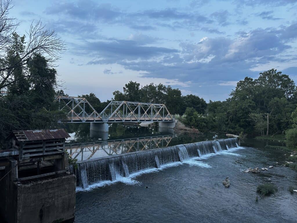 Springfield, Missouri: The Heart of Route 66 and Gateway to Americana - TLM