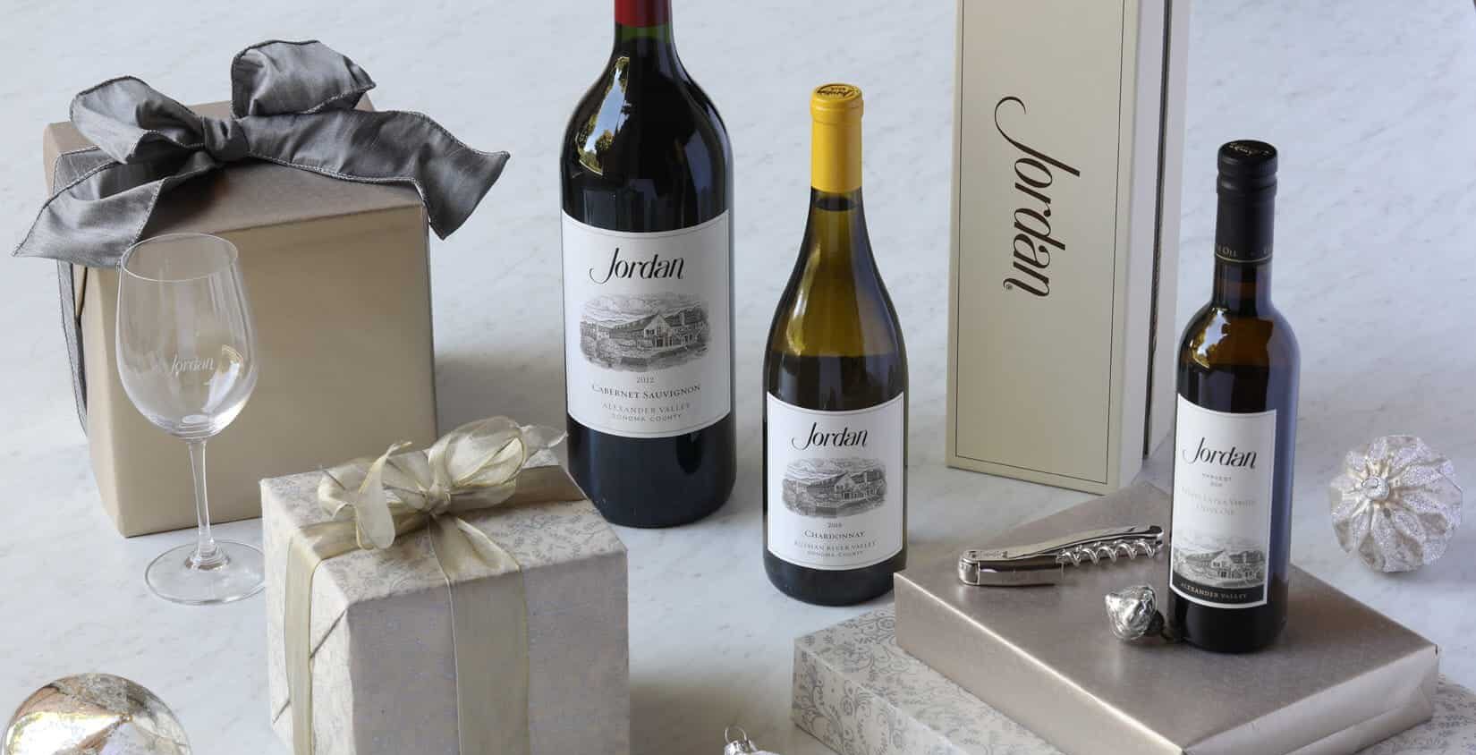 The Best Bottles for Every Kind of Wine Lover This Holiday Season - TLM