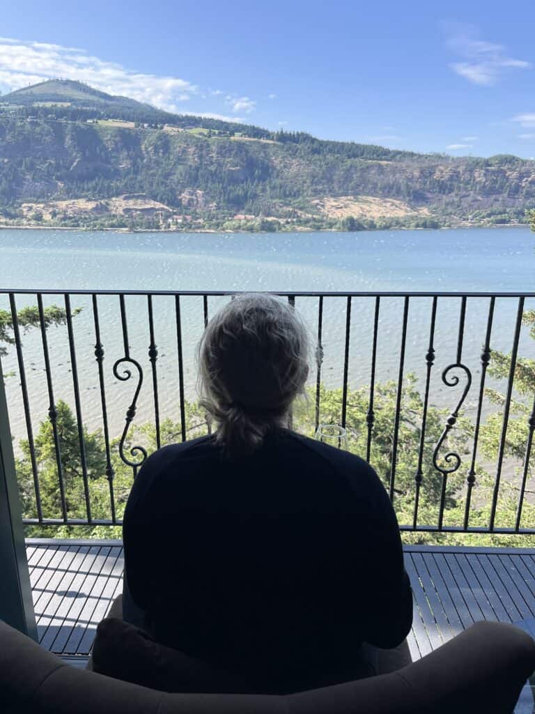 Hood River: Where Adventure and Tranquility Collide in Oregon’s Gorge ...