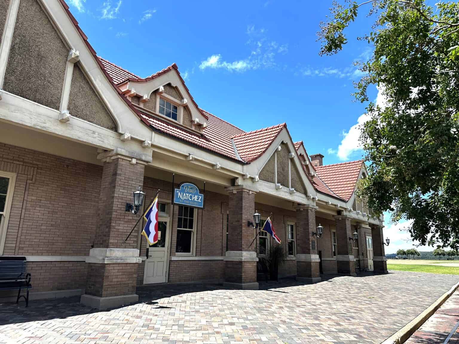 Natchez Travel Guide: Things to Do, Where to Stay & Eat in the City on ...