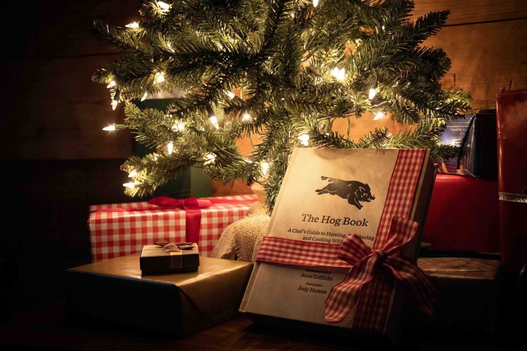 Holiday Gifts for Men 2025: Gifts He’ll Actually Want - TLM